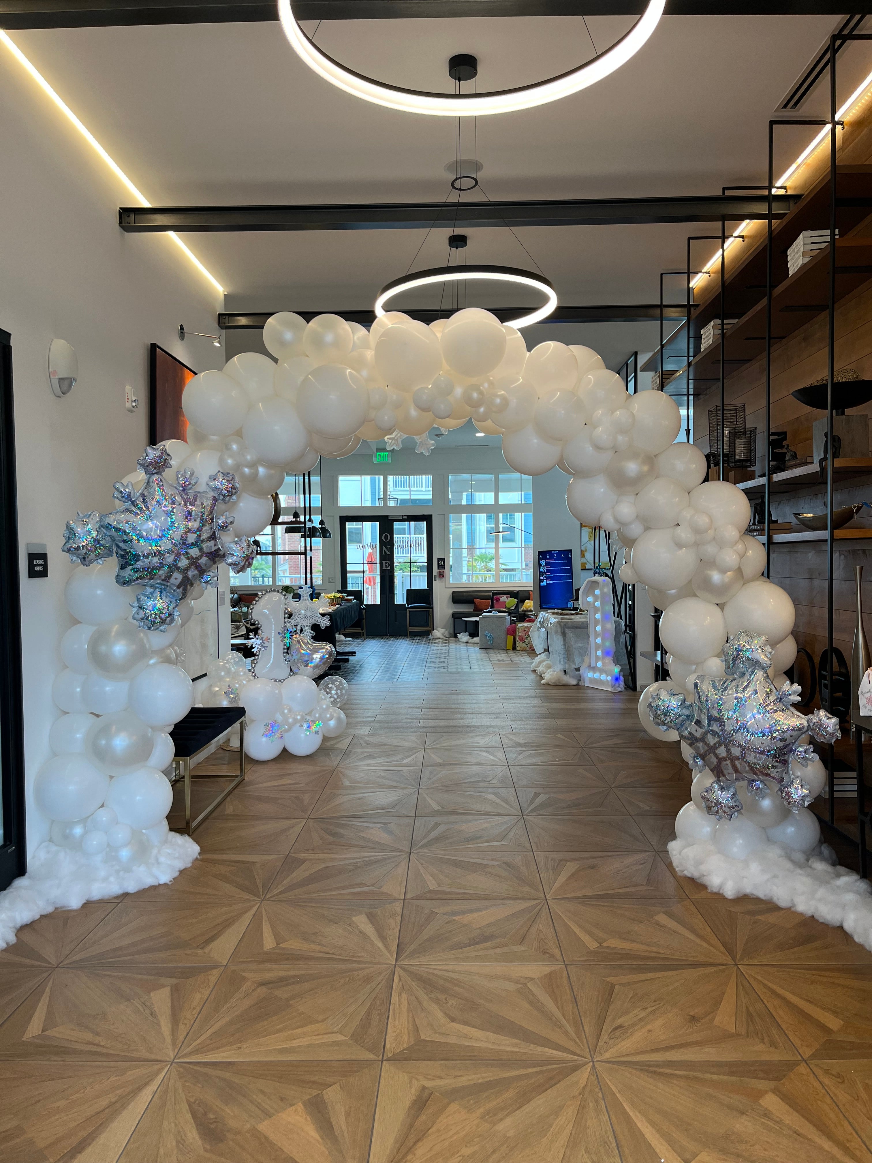 Balloon Arches – CLT Balloons